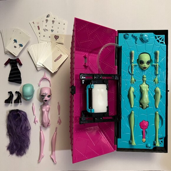 monster high | Toys | Monster High Create A Monster Design Lab Doll Set ...